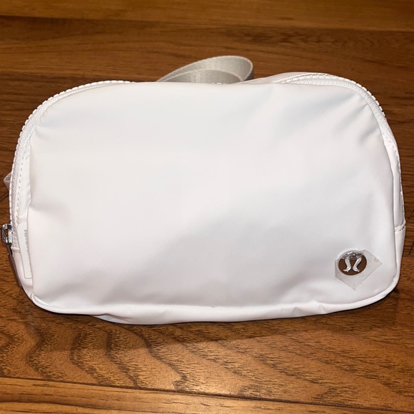 lululemon athletica | Bags | Lululemon White Belt Bag Nwt | Poshmark